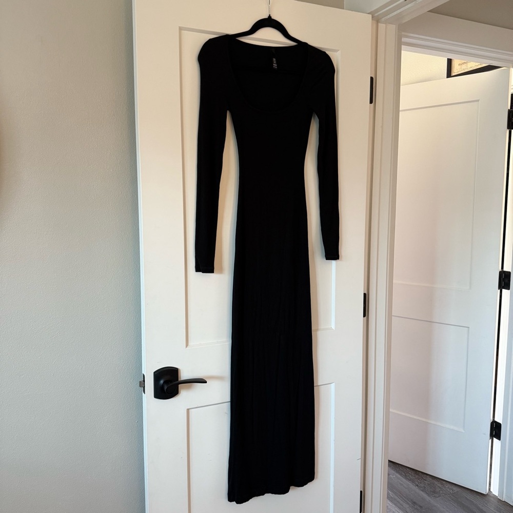 Skims Black Long Sleeve Maxi Dress - Gem